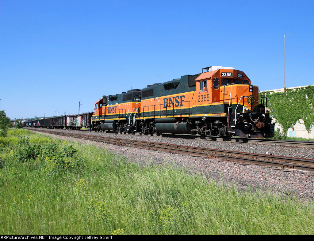 BNSF 2365
